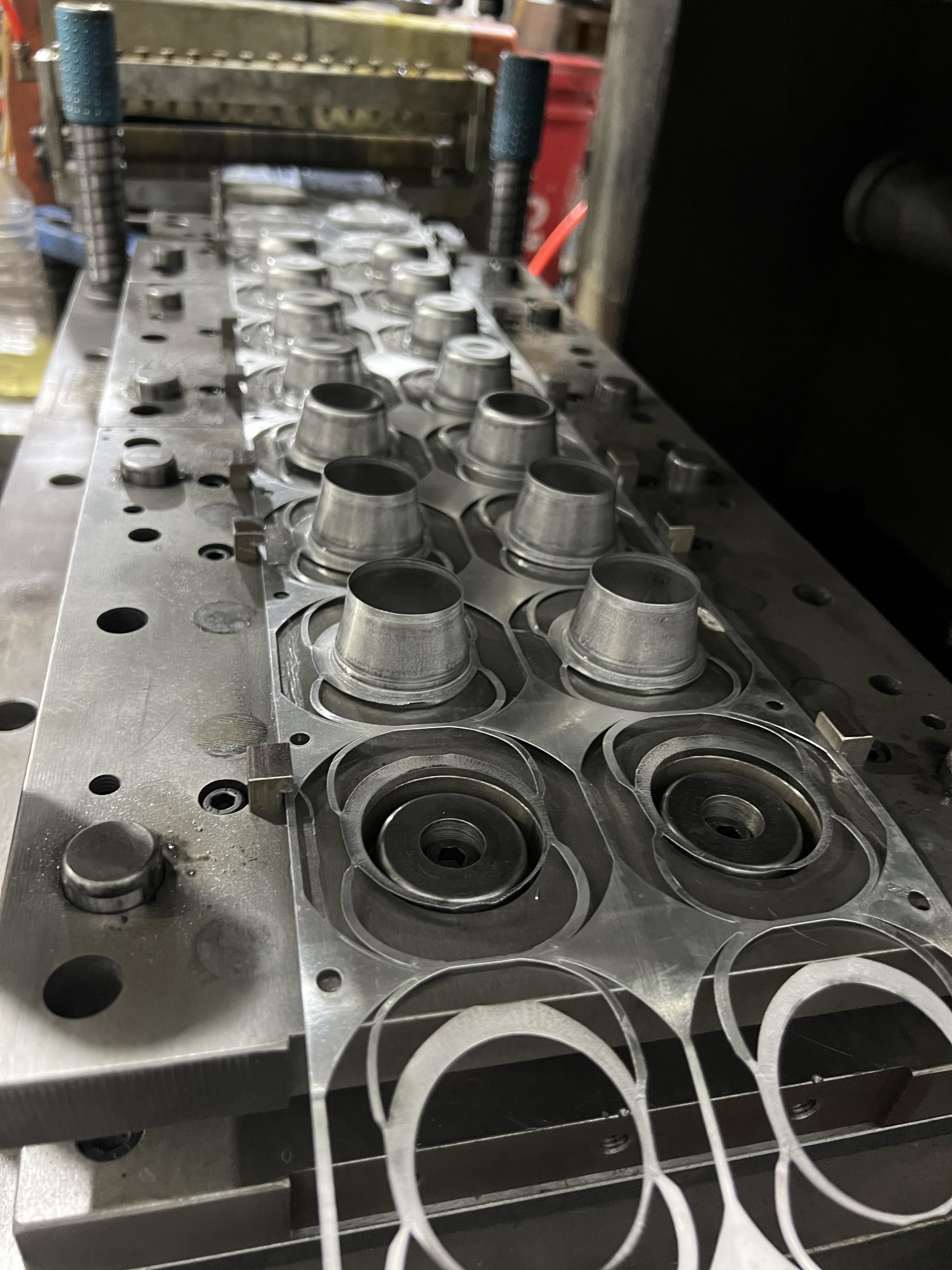 Progressive automatic die continuous drawing die metal stamping parts ...