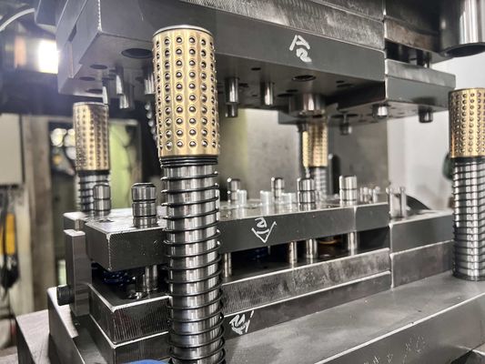 Customizable Sheet Metal Forming Die in IGS Format for AutoCAD Design